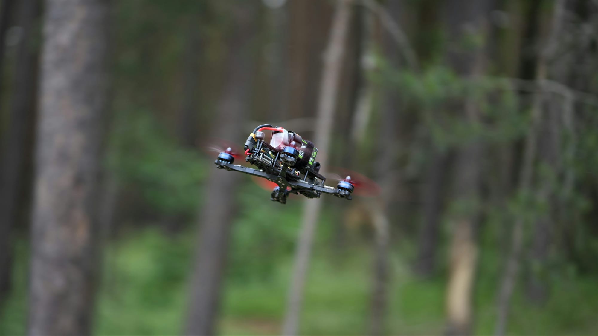 Latest Innovations and Challenges in FPV Drone Tech