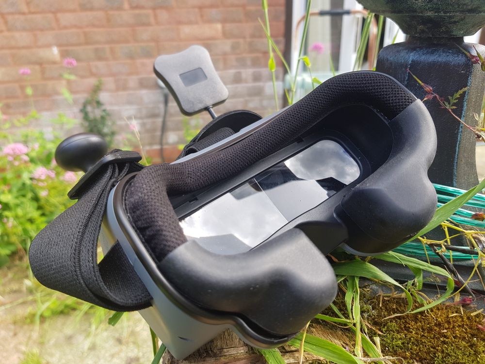Eachine EV900 Goggles One step forward