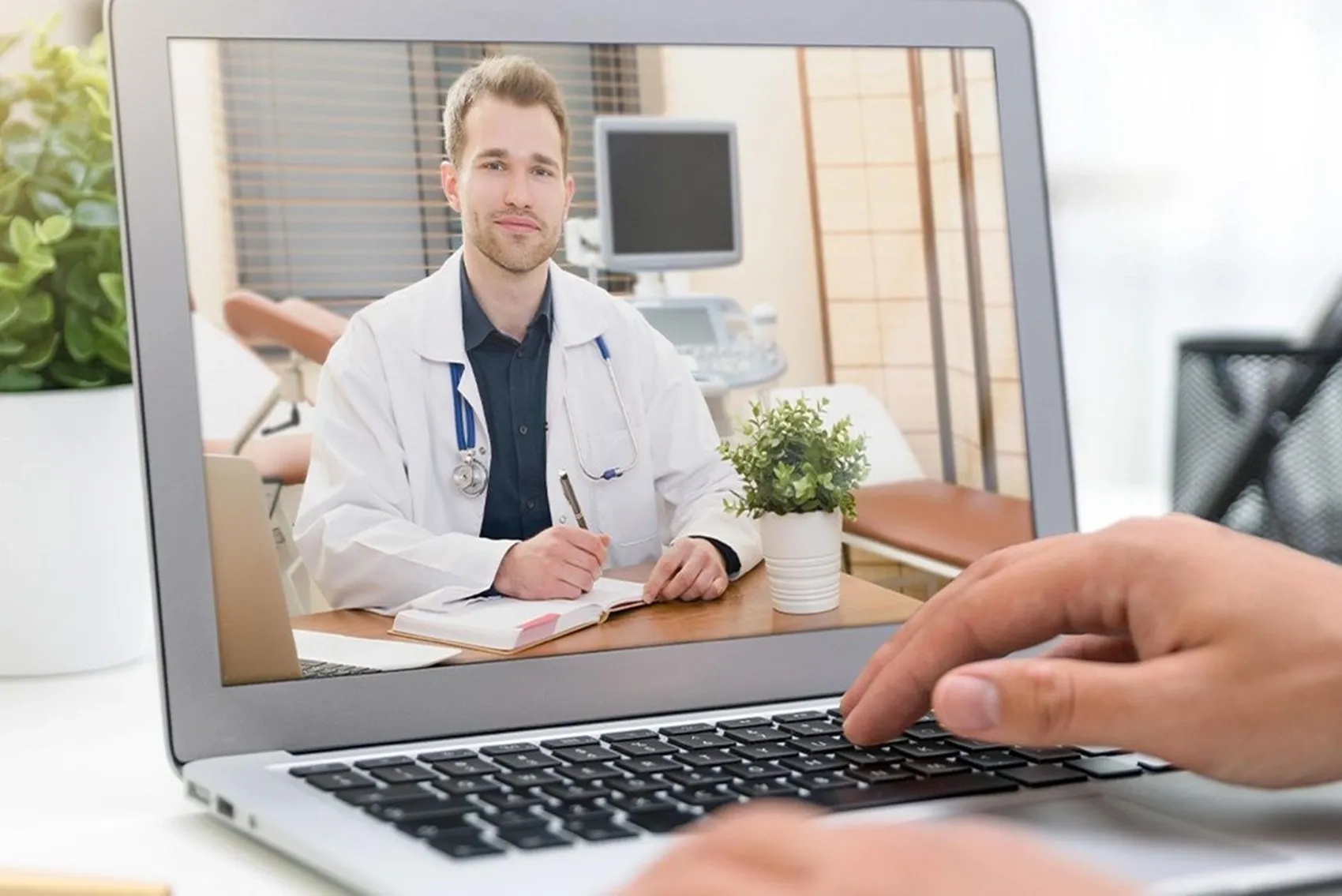 Ninsaúde Apolo na NSC TV: Tech SC comenta sobre o software médico