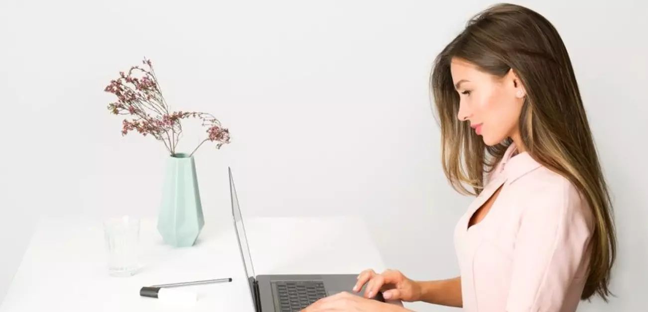 Basic computer tips to assist secretaries and receptionists