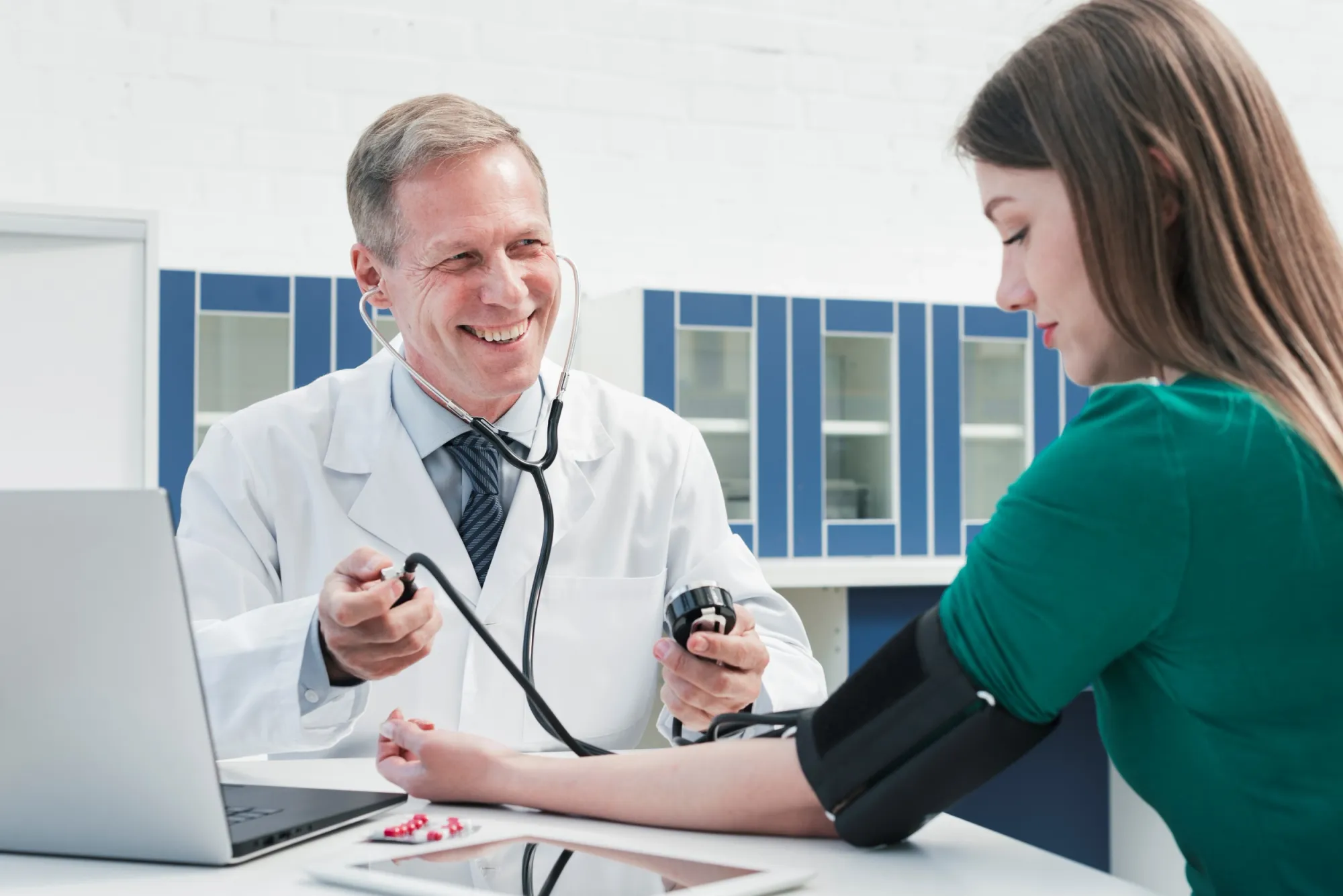 How to Measure BP with a Sphygmomanometer and Stethoscope